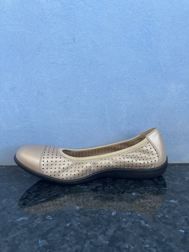 Revere Rhodes Champagne » Foot Steps Podiatry Griffith